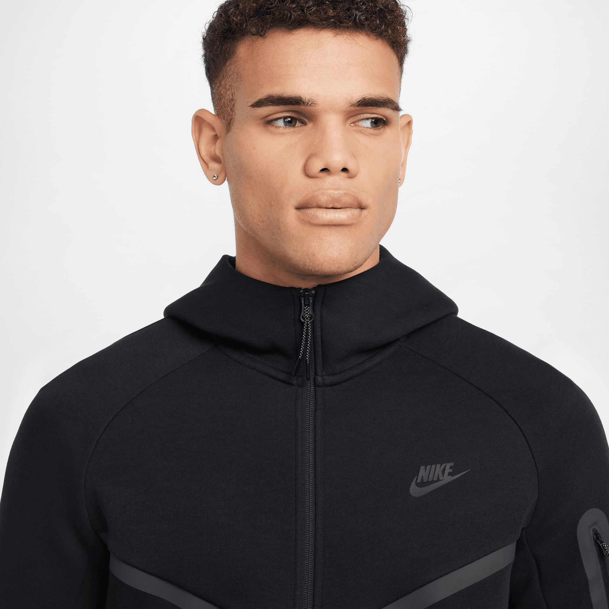 Chaqueta NIKE Tech Negra - Foot on Mars